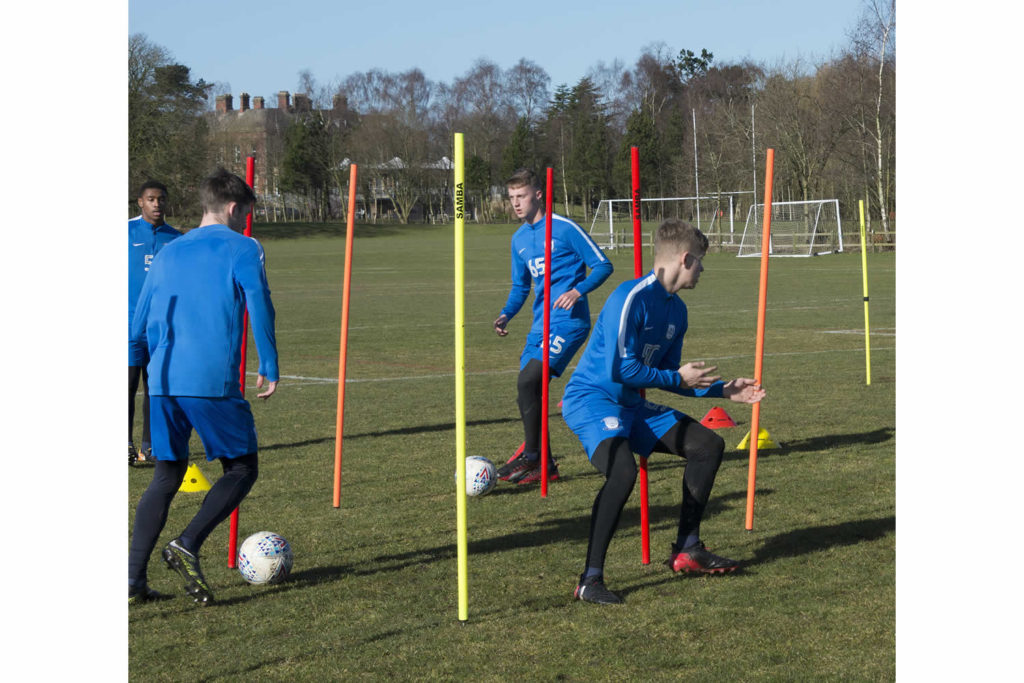 Boundary Poles 1.7m x 12 – Newport sports